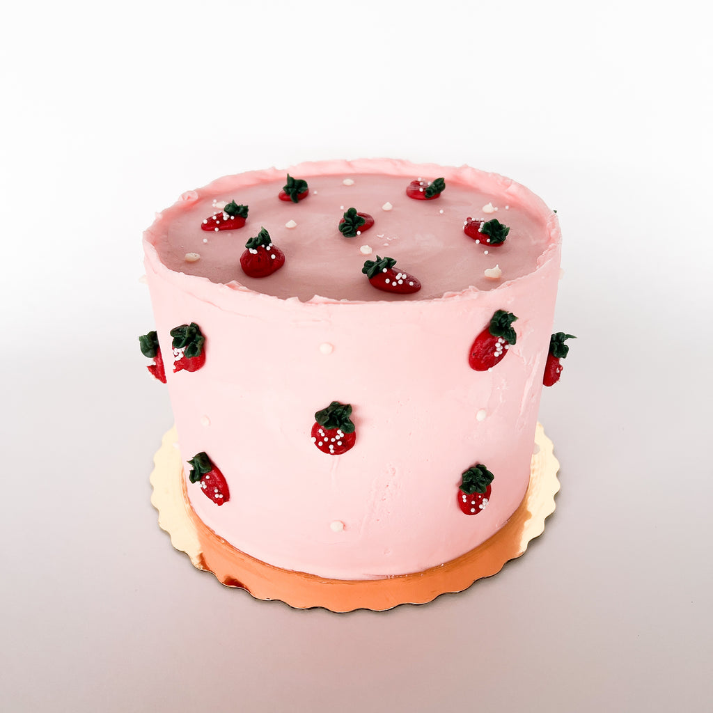 Strawberry Patch Cake – Dolce Bakery